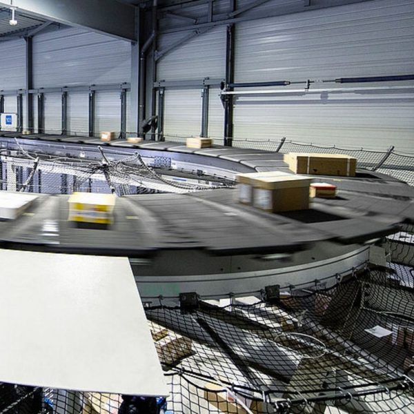 Delta Intelligent Sorting Conveyor System - HOANG CHUONG JSC